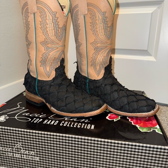 Macie Bean | Shoes | Macie Bean Top Hand Collection Black Pirarucu Wtan ...